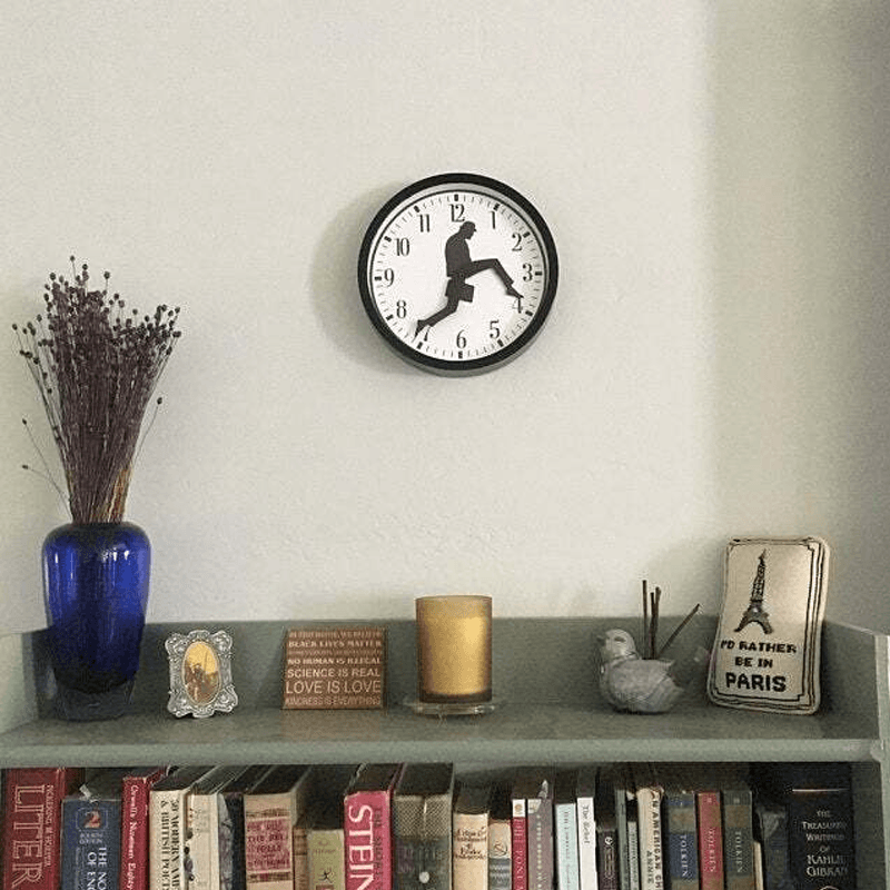 Ministry of Silly Walks Clock – homdi